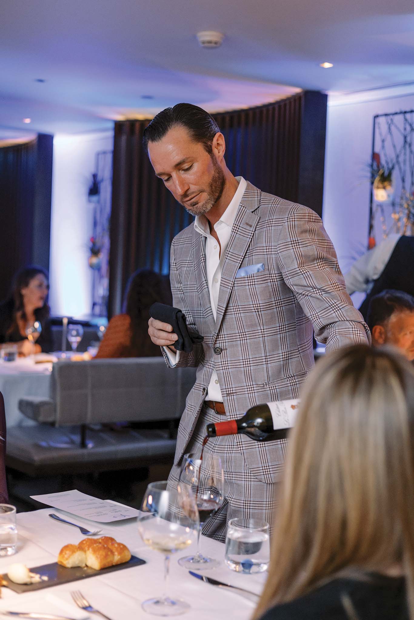 The Little Nell Claims Top Wine and Fine Dining Awards in 2023 - Après